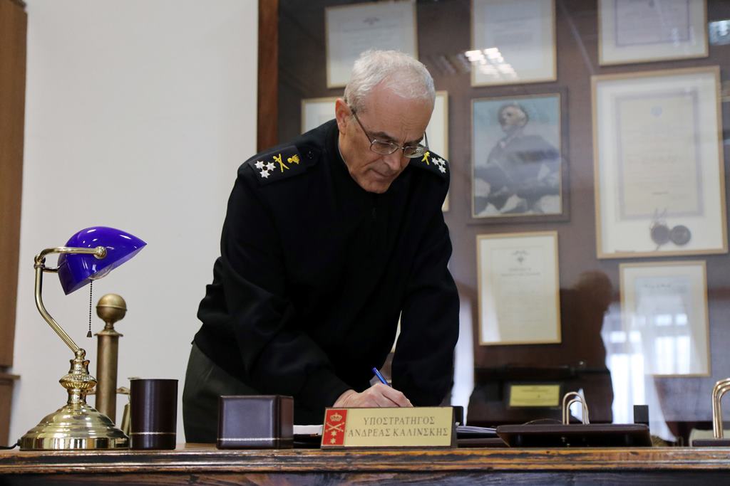Ο Α/ΓΕΣ αντίθετος με την Διοίκηση Ειδικού Πολέμου του ΓΕΕΘΑ - Δούρειος ...