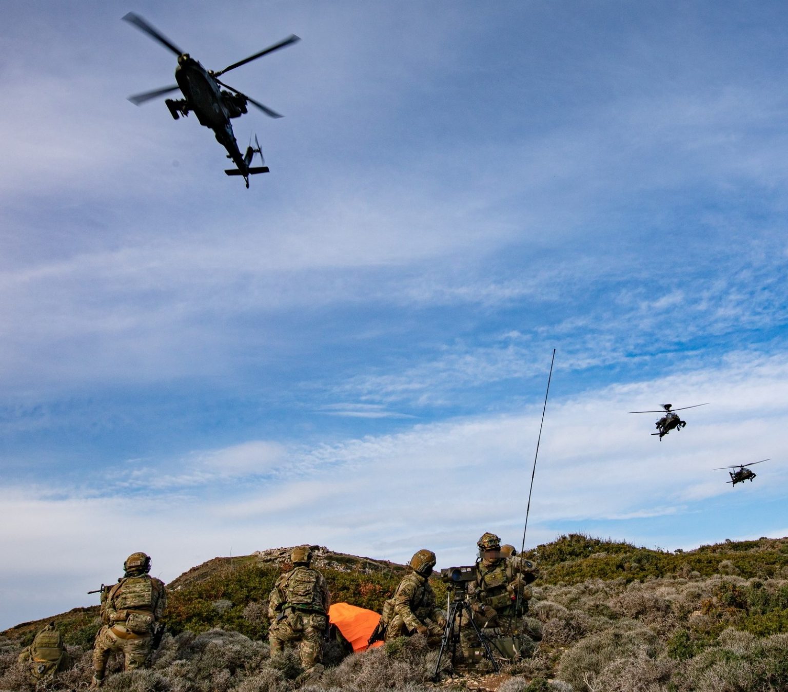 "EDDIE'S ODYSSEY": Μια παρατήρηση για τις επικοινωνίες - Δούρειος Ίππος