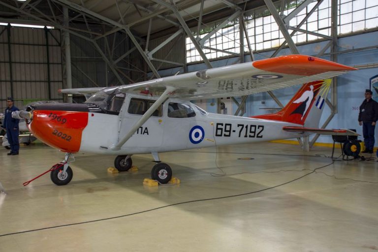 Η απόσυρση των T-41D και η περίπτωση του "70-1962" - Δούρειος Ίππος