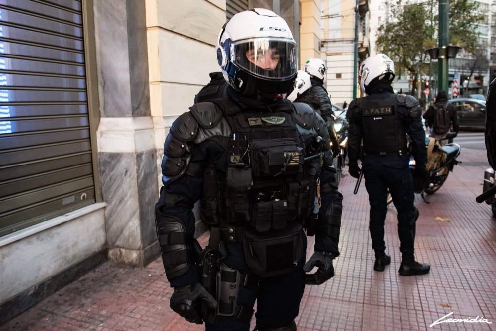 Η επιτυχής επέμβαση της ΕΛΑΣ κατά των χούλιγκαν ήλθε δυστυχώς ...