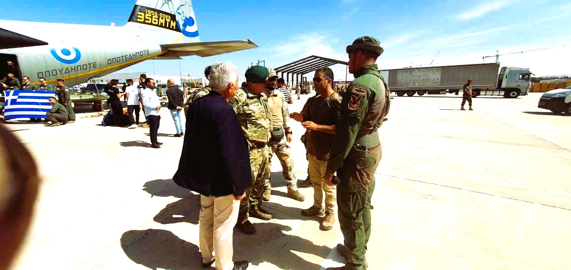 Προσγειώθηκε στην Λιβύη το ελληνικό C-130 με ανθρωπιστική βοήθεια ...