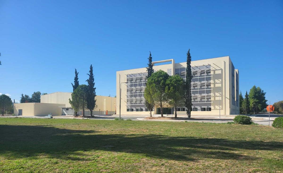 Αποπεράτωση νέου κτιρίου εκπαιδεύσεως της ΕΑΒ - Δούρειος Ίππος