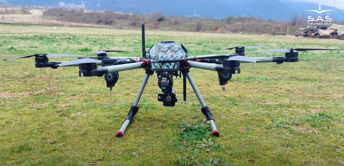 Επιτυχείς βολές μη και κατευθυνόμενων ρουκετών από το SRS-2A SARISA II ...