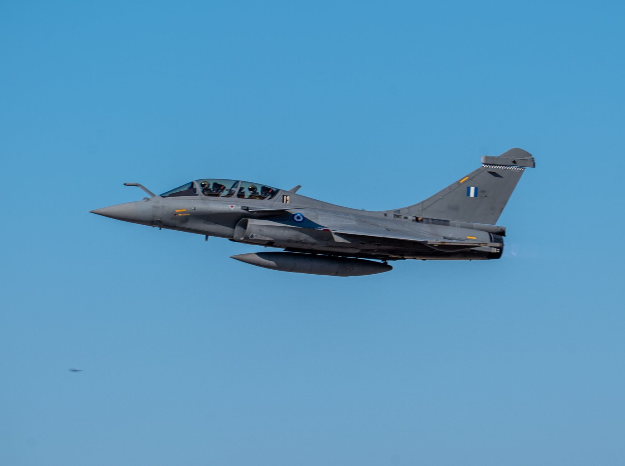 Σχεδόν 90% επιχειρησιακή διαθεσιμότητα τα Rafale στην Πολεμική ...